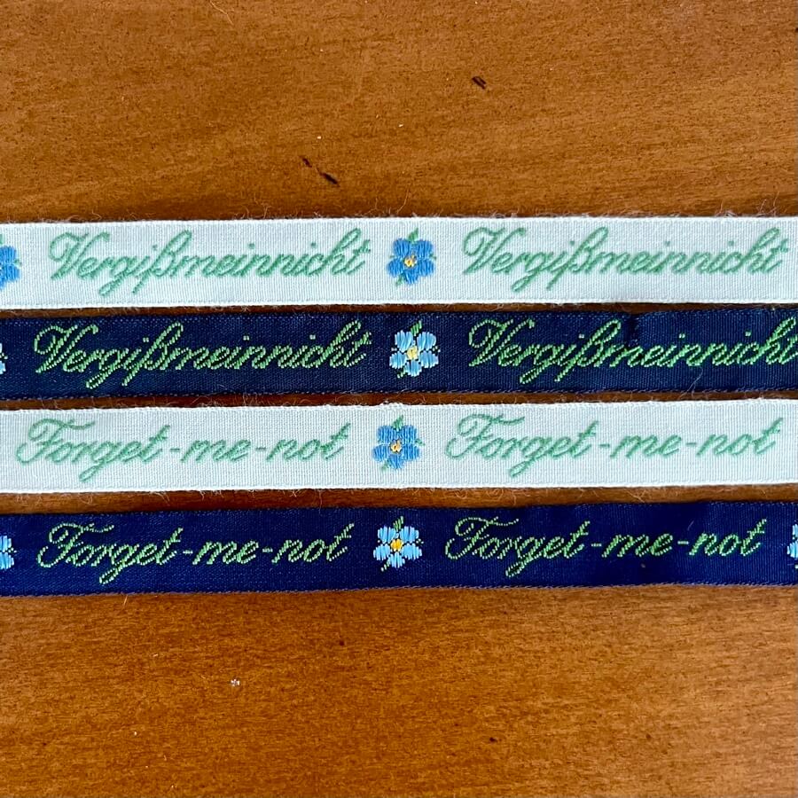 Ribbon | Forget-me-not text – Werkstatt für Historische Stickmuster